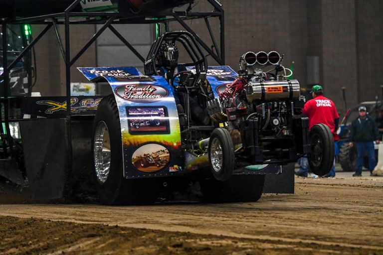 Tractor Pulling Simulator - Family Tradition - Tractor Pulling Simulator